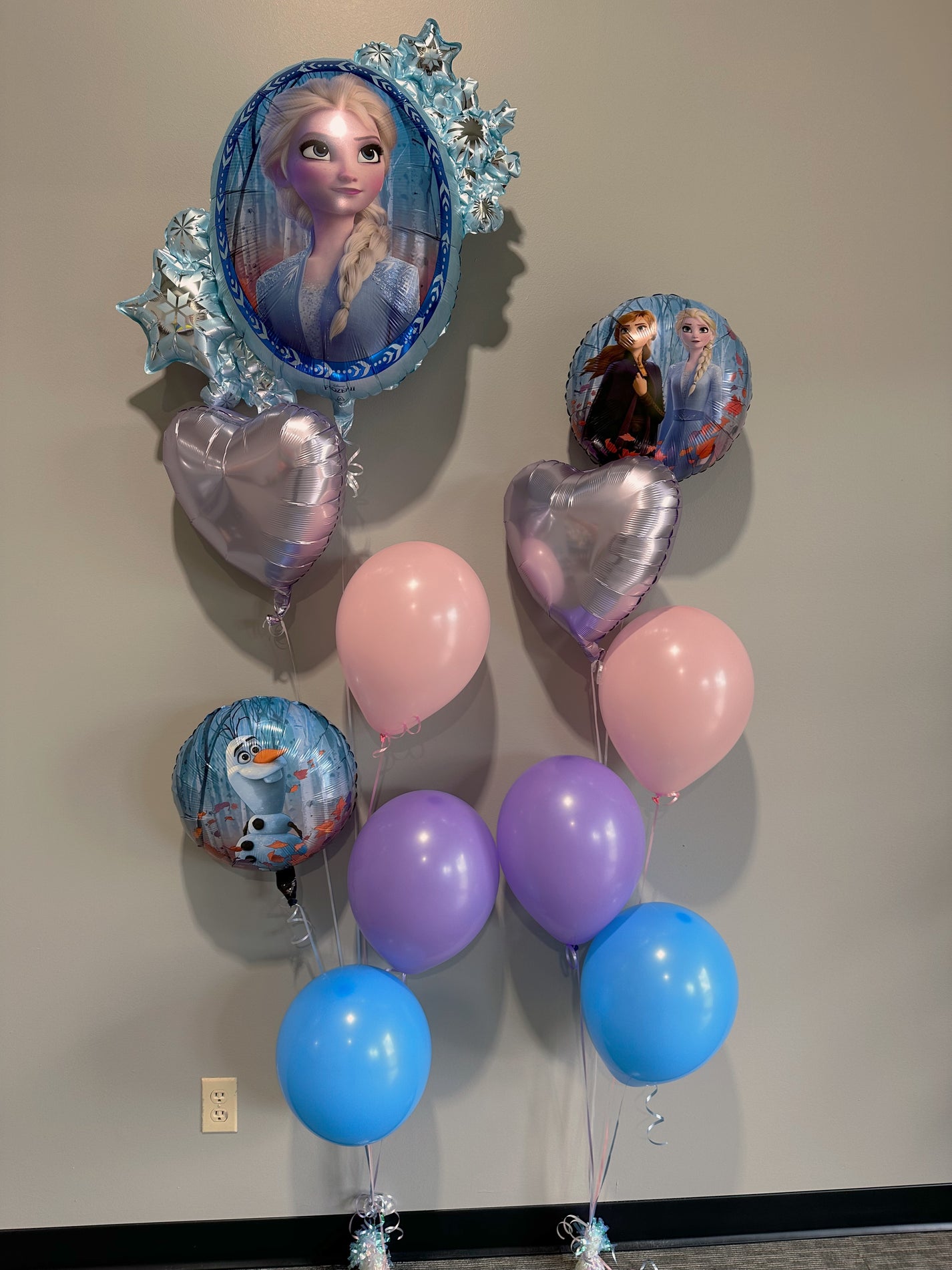 Frozen 2 Bouquet – Inflate Balloons
